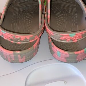 CROCS | Shoes | Crocs Classic Retro Resort Clog | Poshmark